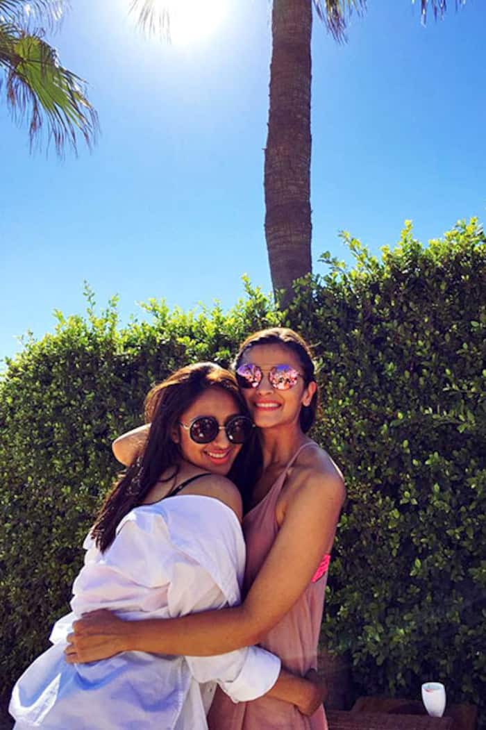 9 pictures of Alia Bhatt proving that she is a 'water baby' for life!