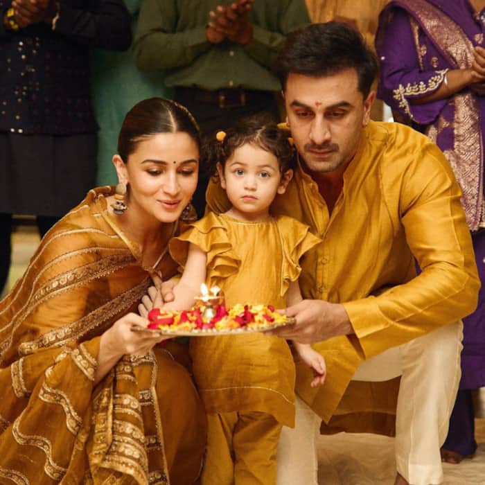 Ranbir Kapoor Kisses Raha’s Head