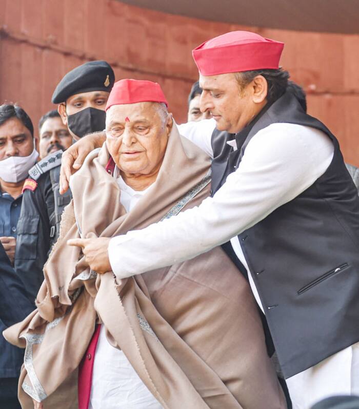 Life Of Mulayam Singh Yadav In 11 Pics: End Of An Era