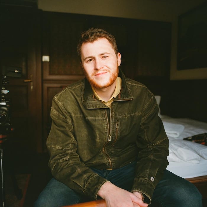 Know 8 Member Crew Who Are Going With Indian Actor Dev Joshi on SpaceX ...