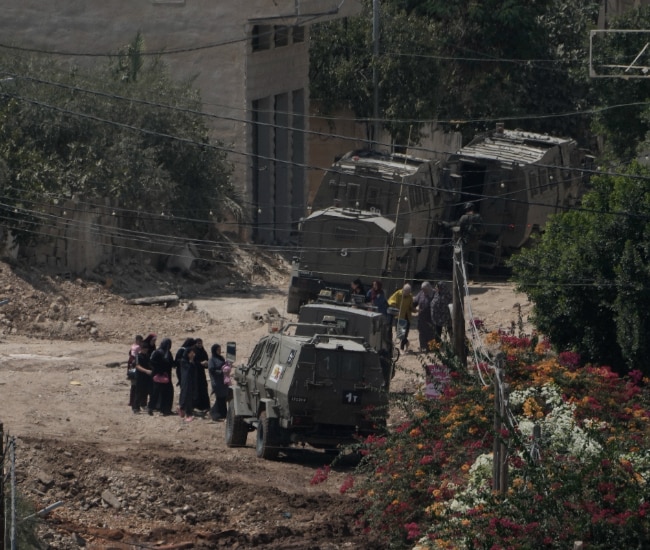 Amid Ongoing Military Raids, Polio Vaccine Campaign Begins In Gaza