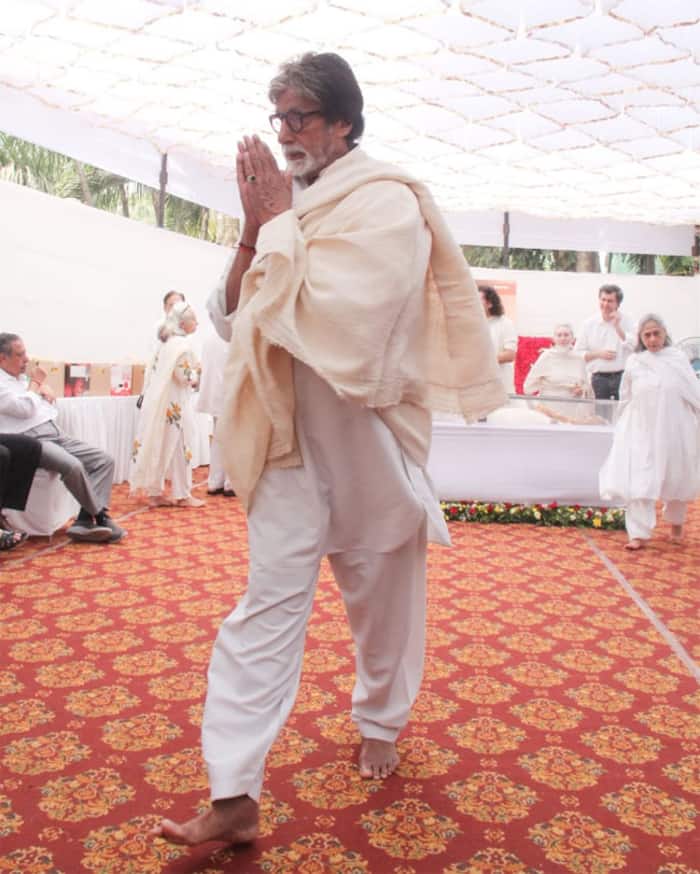 Pandit Shivkumar Sharma Last Rites Photos: Amitabh Bachchan, Jaya ...