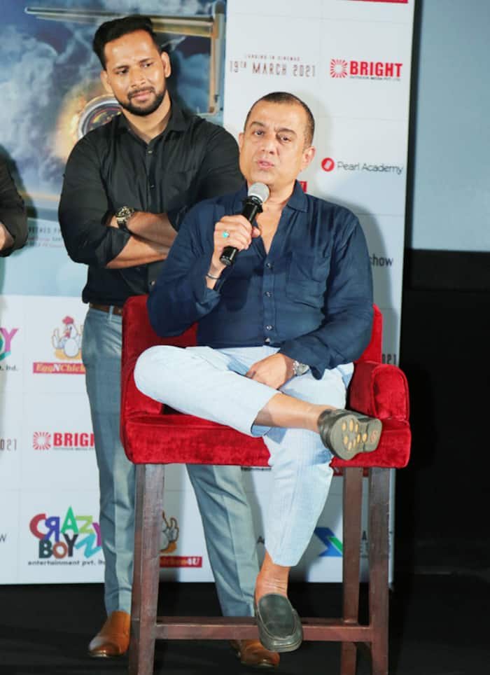 Mohit Chadda's Flight Takes Off After Amitabh Bachchan's Tweet, Did You ...