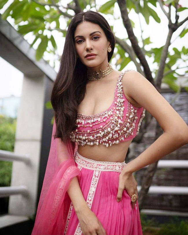 Amyra Dastur is Slaying the Internet with Her Pink Lehenga on Bagheera’s Trailer Launch | See ...