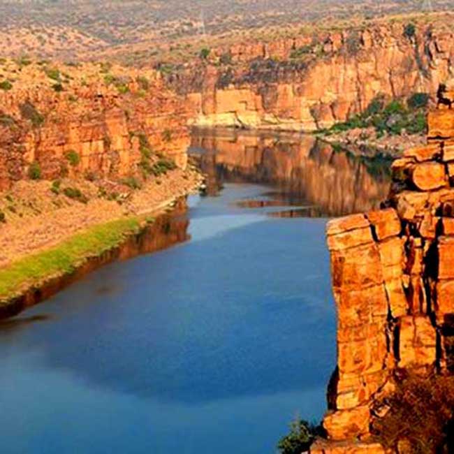 Beautiful scenery of Skandagiri in Karnataka