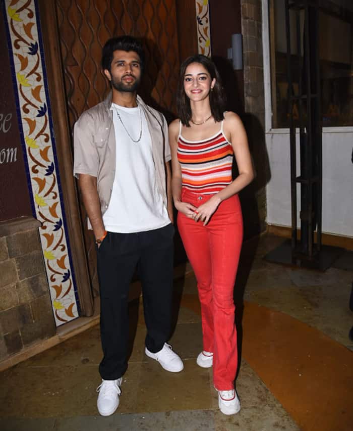 Ananya Panday And Vijay Deverakonda Radiate Style And Glamour Even When ...