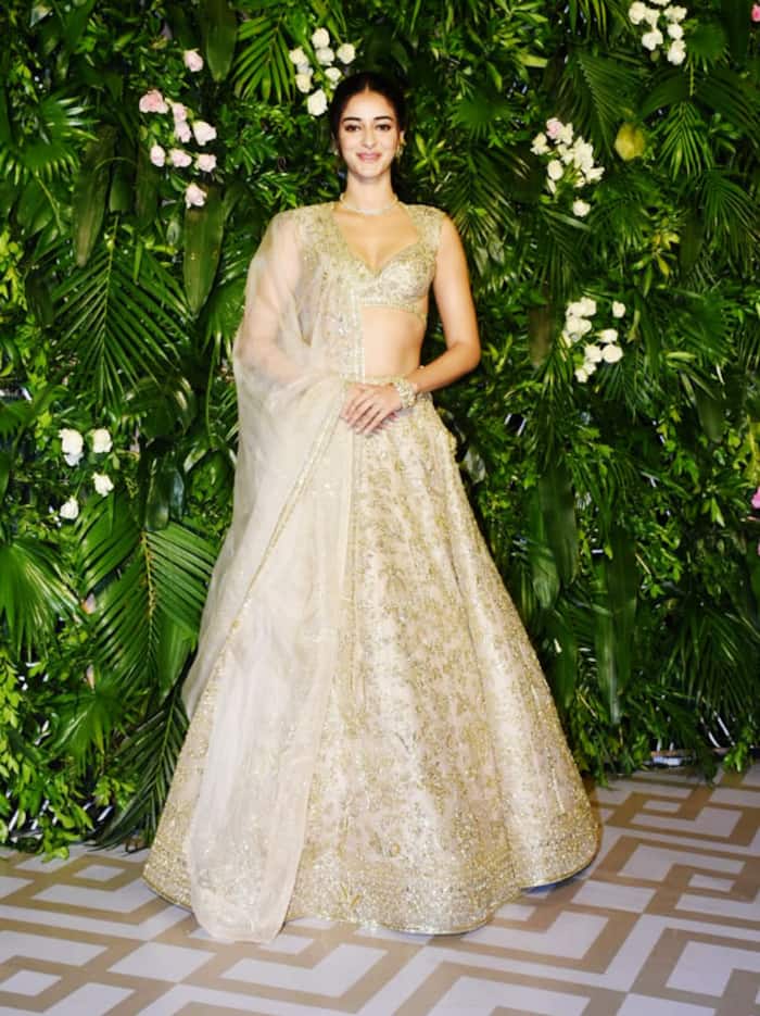 Ananya Panday Looks Like a DESI Disney Princess in a Pastel Lehenga ...