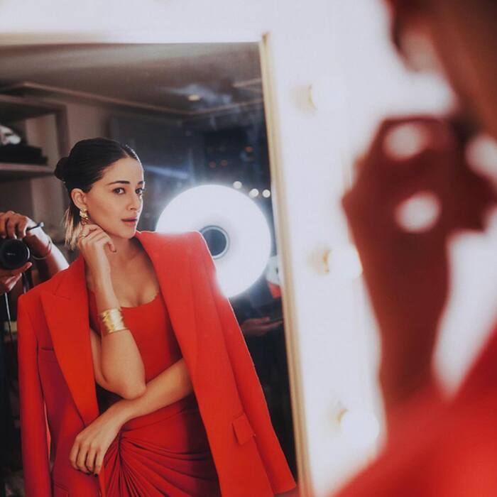Ananya Panday Weaves A Real-Life Dream In Ravishing Red Top, Skirt And ...