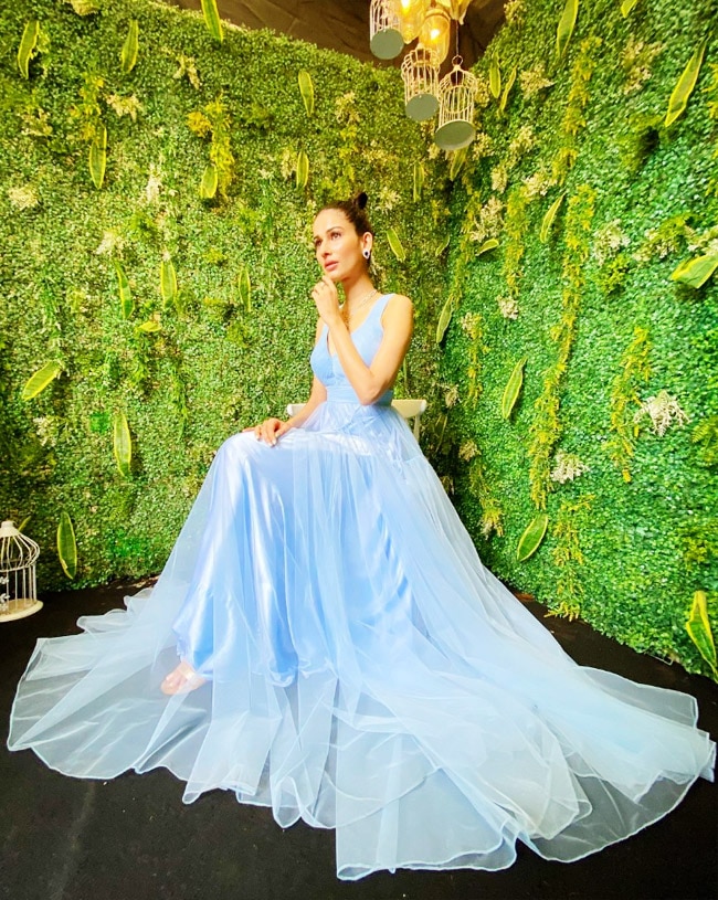 Aneri Vajani Looks Beautiful in a Blue Flowy Gown