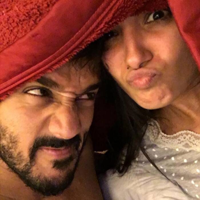 Check out pictures TV celebs in their PDA moments