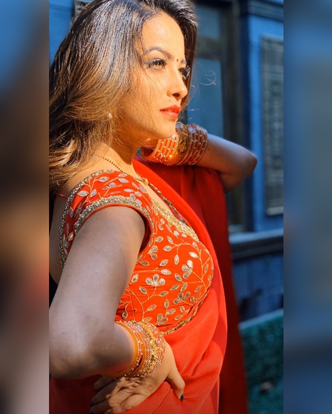 Anita Hassanandani Is Wearing A Gorgeous Red Blouse