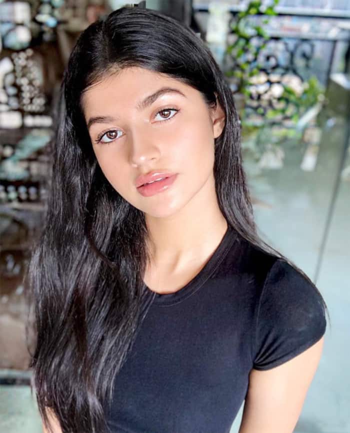 Anjini Dhawan's Sexy Look