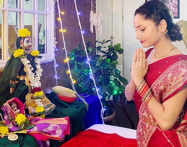 Ankita Lokhande Looks Stunning in Maharashtrian Attire