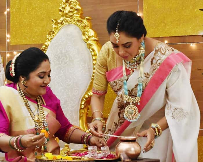 Anupama Dresses up in Pink Saree And Turquoise Jewellery For Samar ...