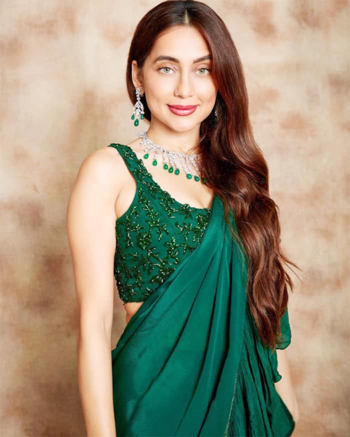 Anusha Dandekar is Elegance Personified in Emerald Green Ruffle Saree ...