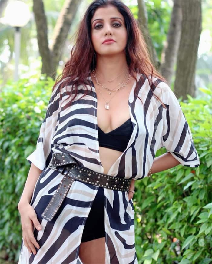 Archana Singh Rajput's bold photoshoots in swimwear