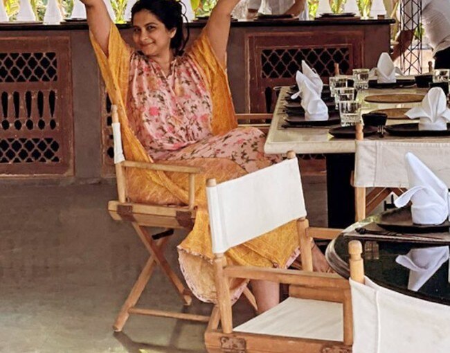 Arjun Kapoor Malaika Arora have fun on Holi with Rhea Kapoor Karan Boolani