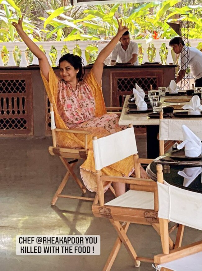 Arjun Kapoor Malaika Arora have fun on Holi with Rhea Kapoor Karan Boolani