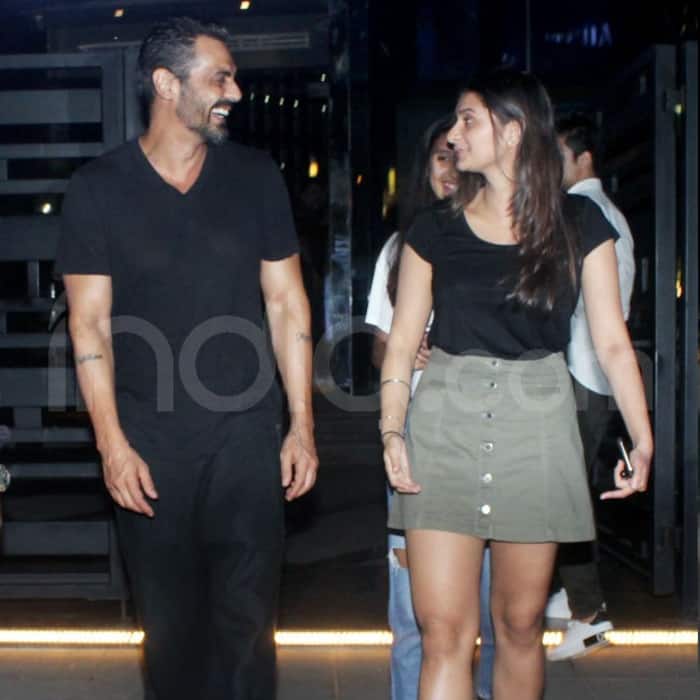 Arjun Rampal Dines Out With Daughters Mahikaa And Myra After Announcing ...