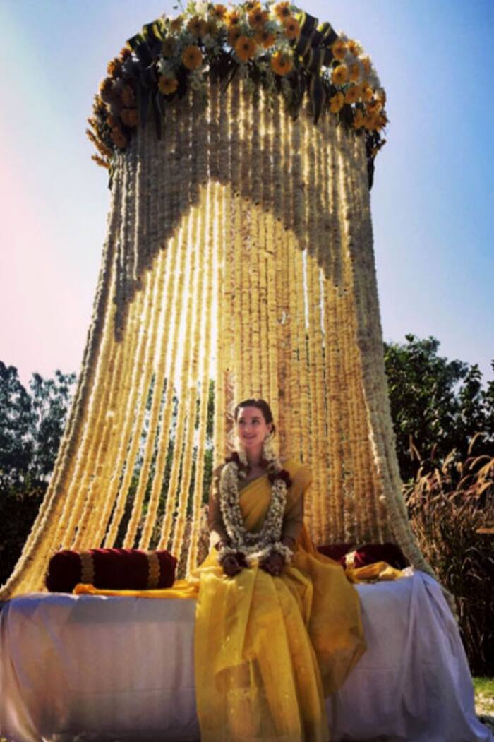 Actor Arunoday Singh ties knot with long time girlfriend Lee Elton in ...