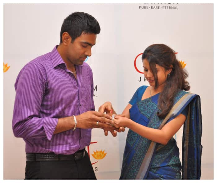 R Ashwin met his wife during school, fell in love, became a star bowler, his net worth is Rs..