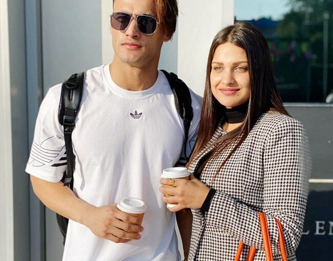 Asim and Himanshi's picture perfect!