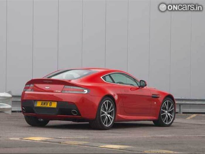 Aston Martin V8 Vantage Exterior