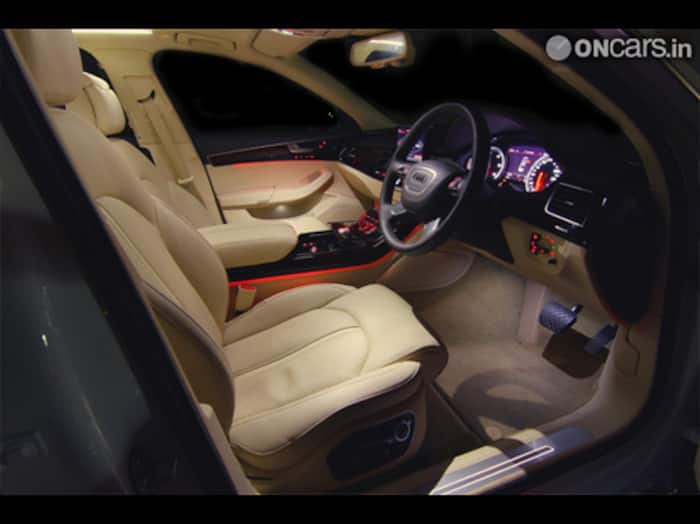 Audi A8L Interior img16