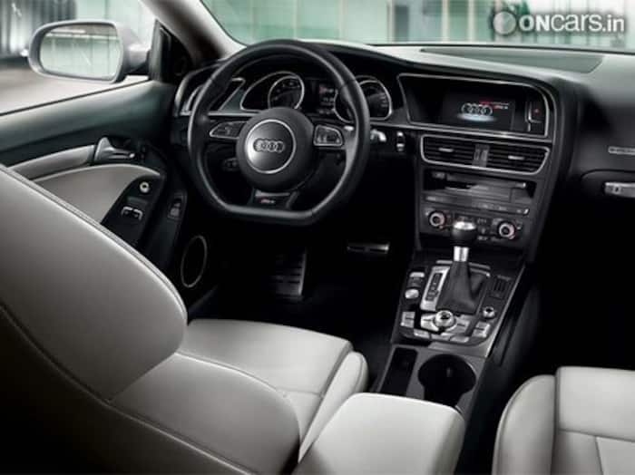 Audi RS 5 2013 Interior
