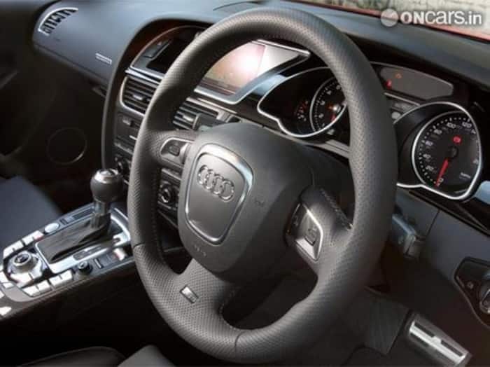Audi RS 5 2013 Interior