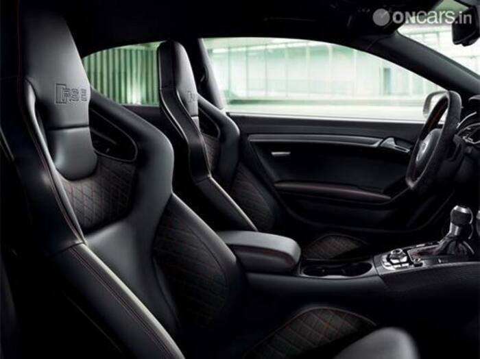 Audi RS 5 2013 Interior