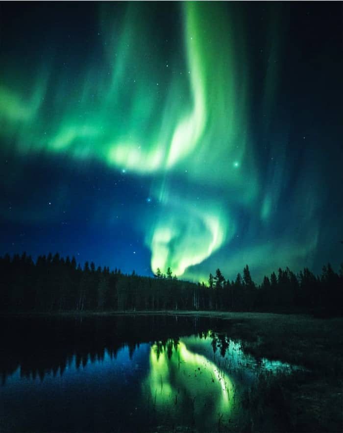 Aurora Australis Comes as Visual Treat For Netizens, Lights up Evening ...