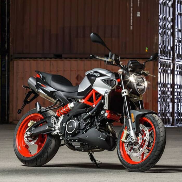 Aprilia launches 2017 Shiver 900 and Dorsoduro 900 in India; check out ...