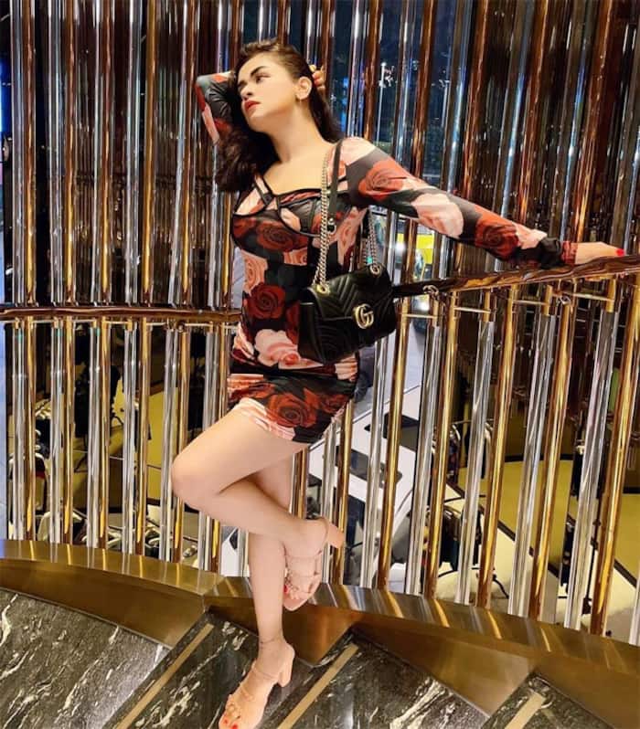 Avneet Kaur Exudes Hotness in a Floral Bodycon Dress as She Vacays in ...