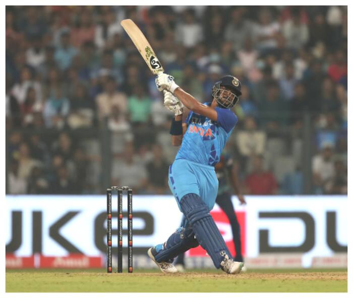 Axar’s Leadership Experience