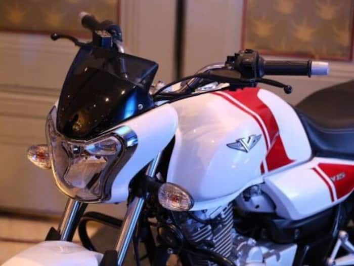 Bajaj V Bike Photo Gallery