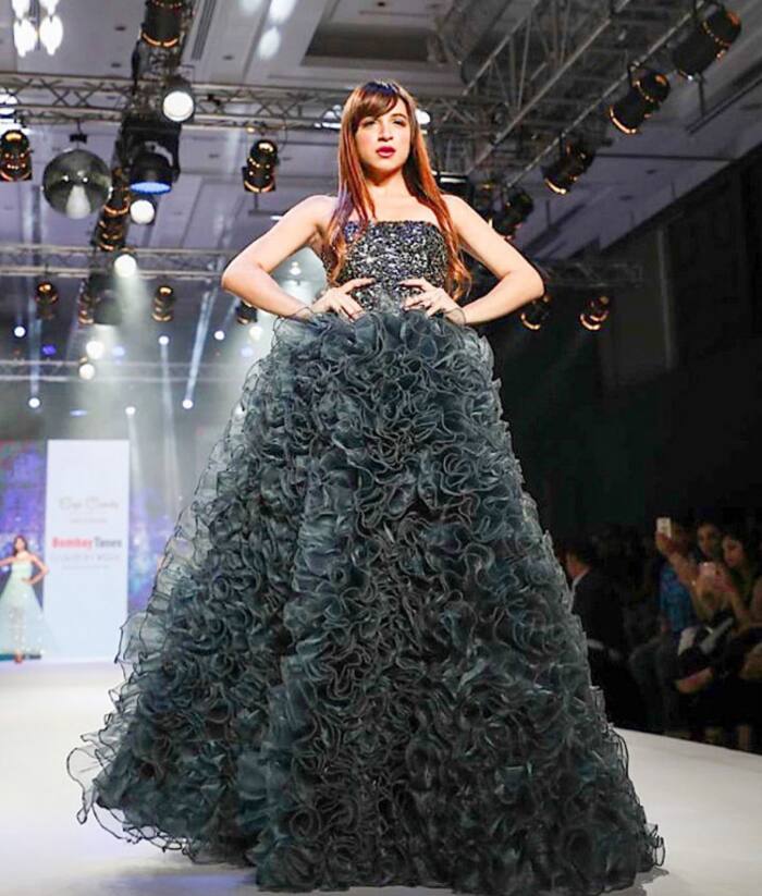 Benafsha Soonawalla Raises The Temperature With Sexy Photos, Have a Look