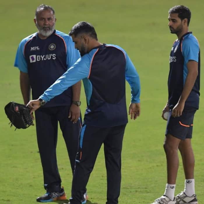 KKR coaches Chandrakant Pandit and Bharat Arun have left the team