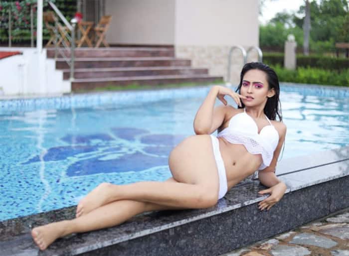 Splitsvilla Fame Bhavya Singh Makes Heads Turn With Her Raunchy Instagram Pictures, Check Them Out