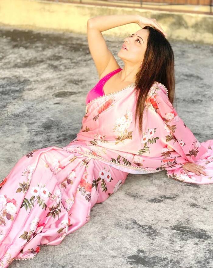 Monalisa's bold pose