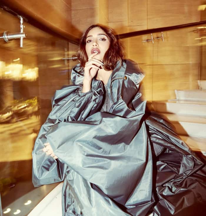 Bhumi Pednekar Races Heart Beats in Sexy Grey Shimmery Gown, Cape And ...