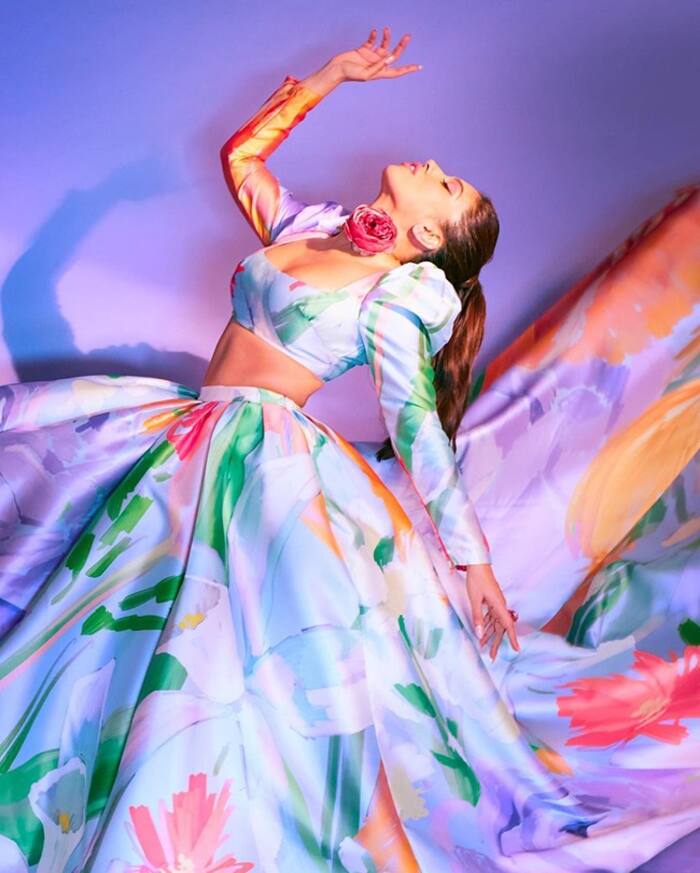 Bhumi Pednekar Truly Looks Like a Vision to Sore Eyes in Multi-Coloured ...