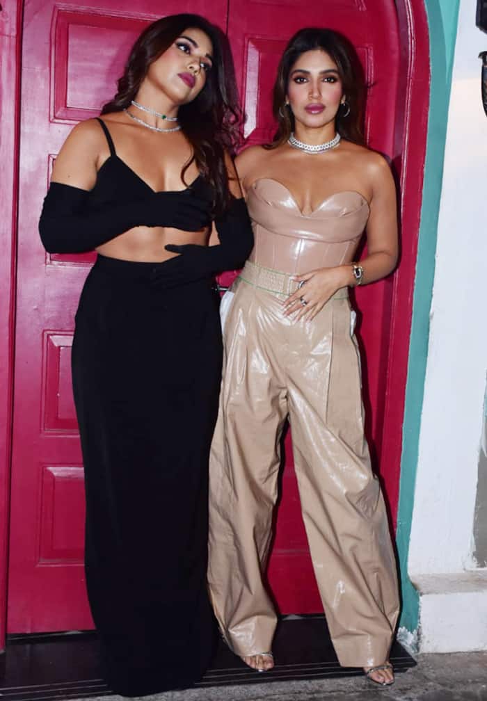 Bhumi Pednekar Makes Jaws Drop in Sexy Tan Bustier Top But Sister Samiksha Steals The Show in ...