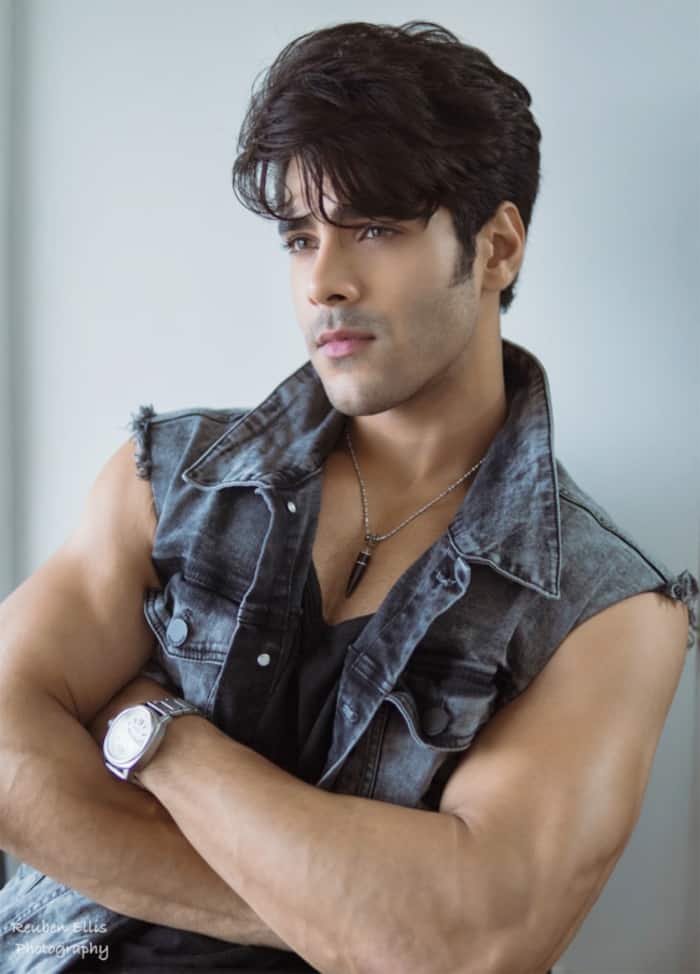 Bigg Boss 15 Hottest Contestant Simba Nagpal Finally Making Some Valid ...