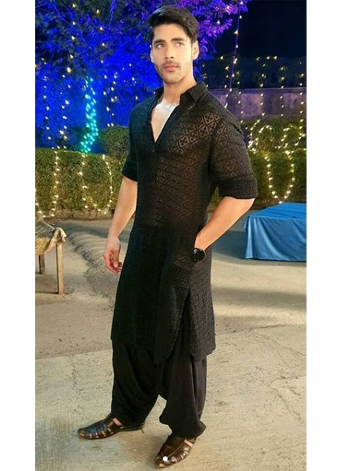 Bigg Boss 15 Hottest Contestant Simba Nagpal Finally Making Some Valid ...