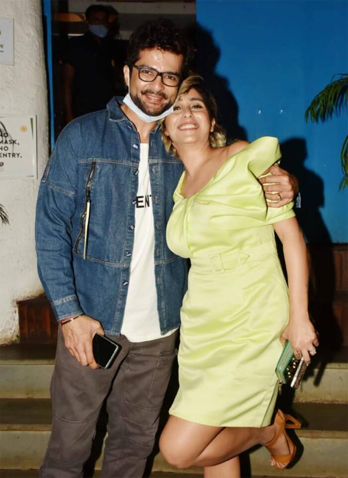 Raqesh Bapat And Neha Bhasin Are All Smiles For Camera as They Catch up ...