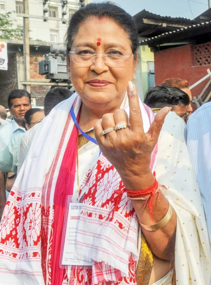 BJP's Queen Ojha Casts Vote in Guwahati