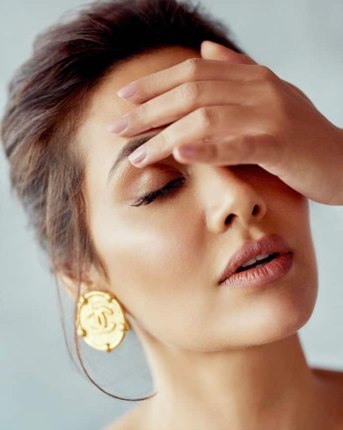 Esha Gupta's Bold Pictures From Latest Photoshoot Break The Internet