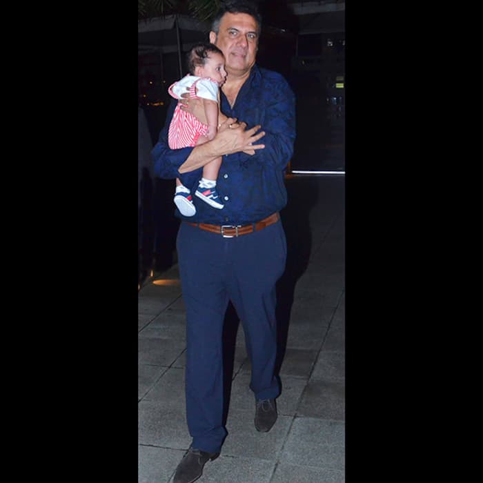Awww! Boman Irani gives first glimpse of grandson Ziaan during family ...