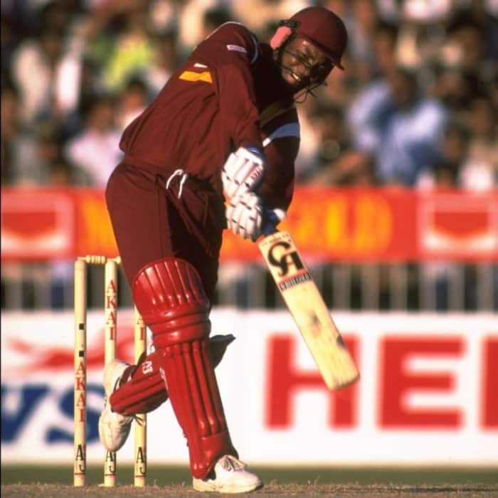 Not MS Dhoni, Virat Kohli, or Sachin Tendulkar: This cricketer's bat is ...